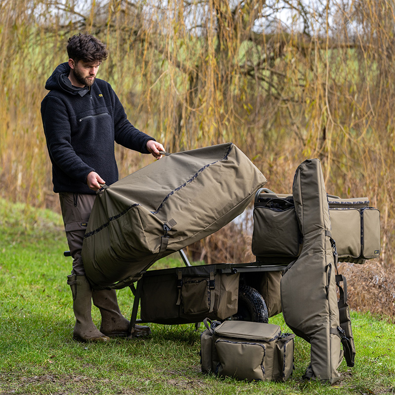 Avid Carp RVS Bedchair Bags - £49.99